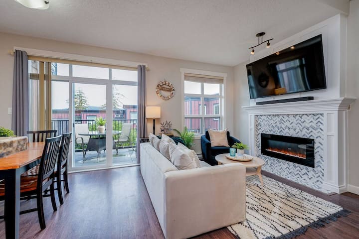 Sooke Ocean Oasis - Boutique Waterfront Rental - Sooke