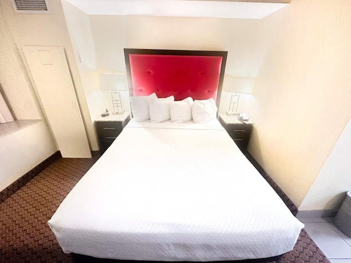 Direct Ocean Front Access Queen Bed+ Free Parking - Atlantic City, NJ