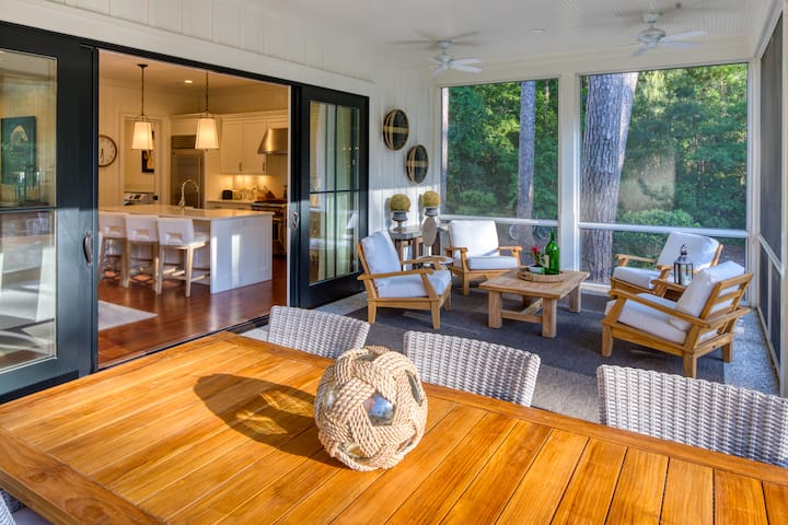 Stunning 5 Bedroom & 4.5 Bath Wilson Cottage - Bluffton