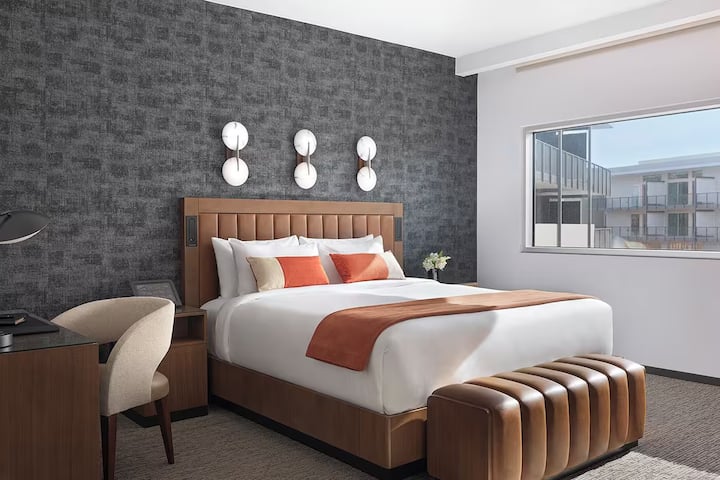 4 Serene Rooms For Your Peaceful Weekend Retreat - St. George, USA