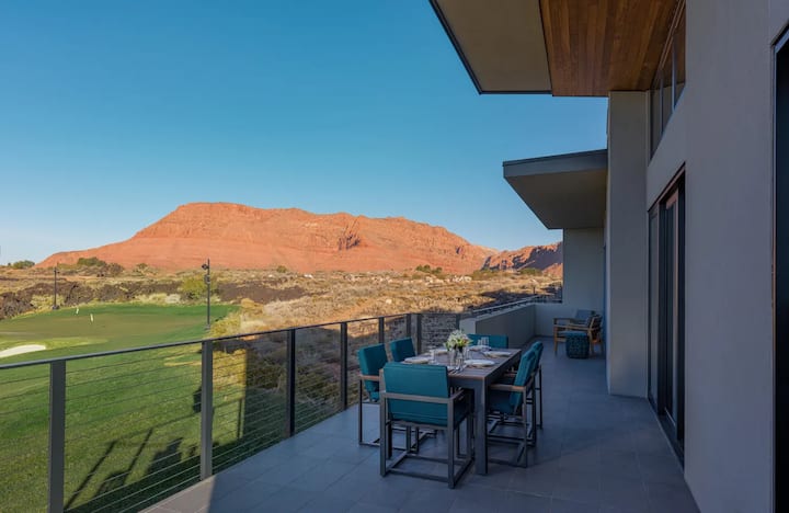 Vibrant Room Ideal For Your Next Adventures - St. George, USA