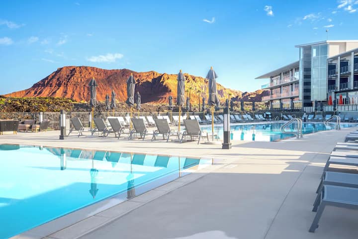 3 Stunning Suites W/ Scenic Desert Views Awaiting - St. George, USA