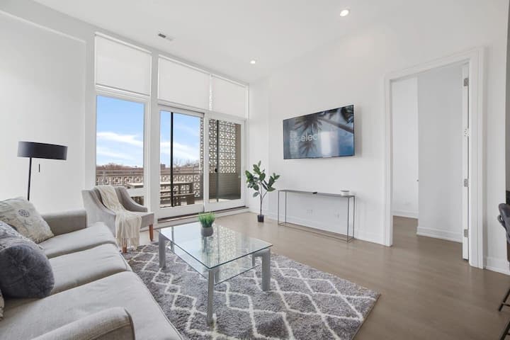 Huge 4br+4bth Penthouse In West Town Hotspot! - シカゴ