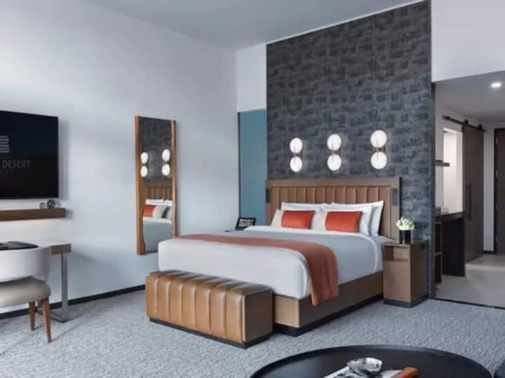 3 Inviting King Rooms Perfect For Travelers - St. George, USA