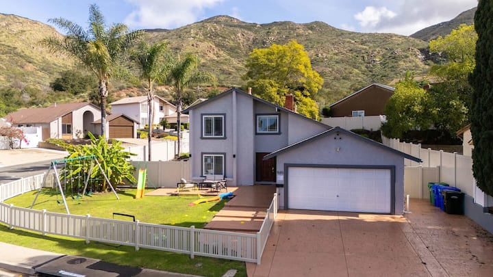 Spacious Family Home W/ Kids Playset And Fire Pit! - Santee, CA