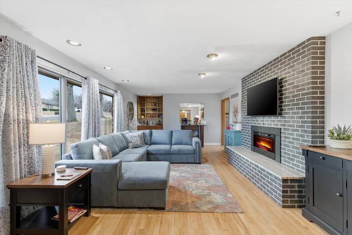 Woodland Reserve - Peaceful Ranch Near Stadiums - Independence, MO