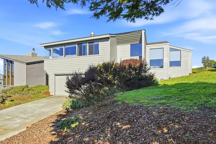 Lucky Heron-breathtaking Ocean And Golf Course Vie - Dillon Beach, CA