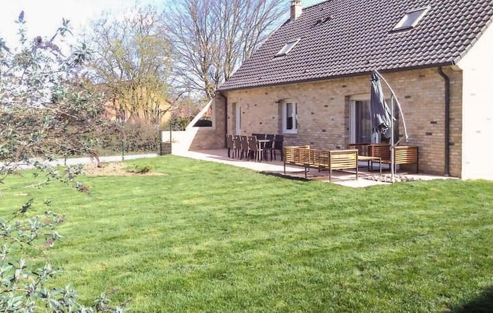 3 Bedroom Cozy Home In Roquetoire - Aire-sur-la-Lys