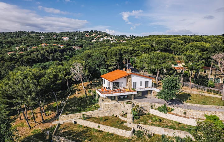 3 Bedroom Beautiful Apartment In Marina Di Andora - Alassio
