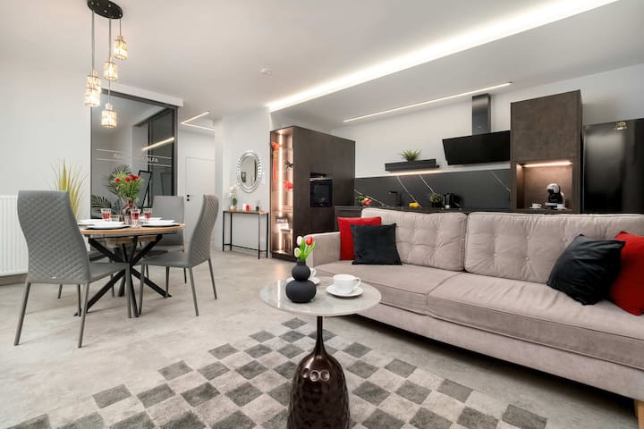Więckowskiego 12 | Cozy Apartment With Balcony - Łódź
