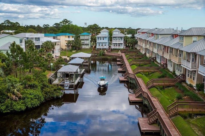 You Deserve A Sea View! 2/2 In Waterside Village - Mexico Beach, FL