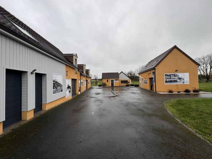 Arnage Corner Lodge - Circuit 24h Du Mans - Sarthe