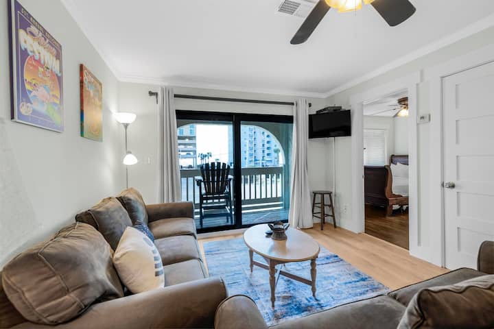 Community Pool | Steps To Beach | Las Palmas 122 - Gulf Shores, AL