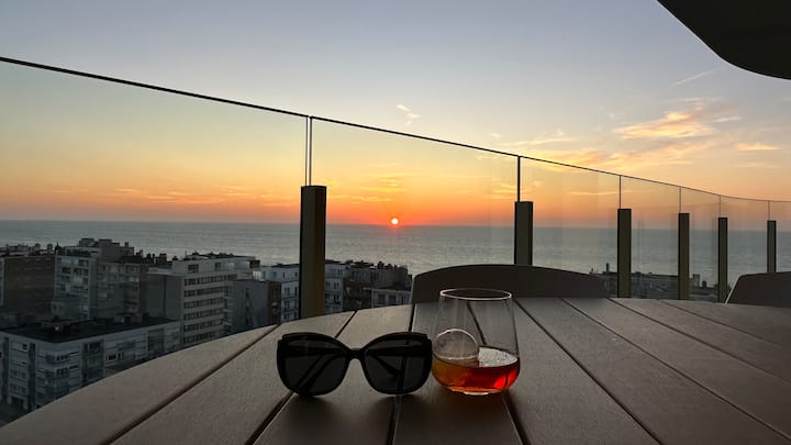 Hautes Vagues Ostende Terrasse Et Vue Mer à 180° - Ostend