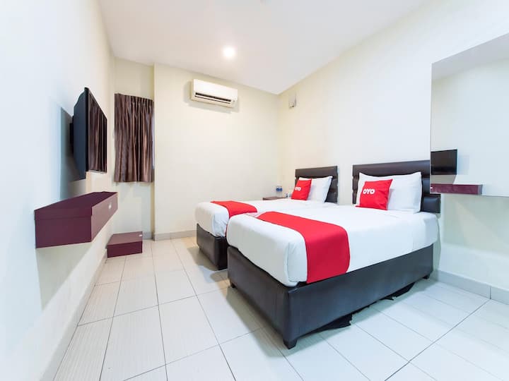 Relaxing Twin Escape In Batu Pahat W/ Free Parking - Yong Peng