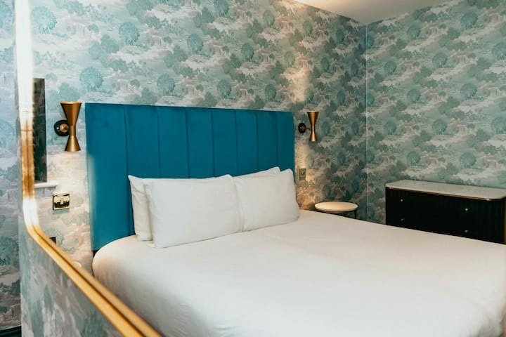 Liverpool City Centre Boutique Hotel - House Room - Liverpool
