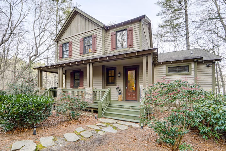 4 Mi To Bear Creek Lake! Serene Escape W/ Deck - Tuckasegee, NC