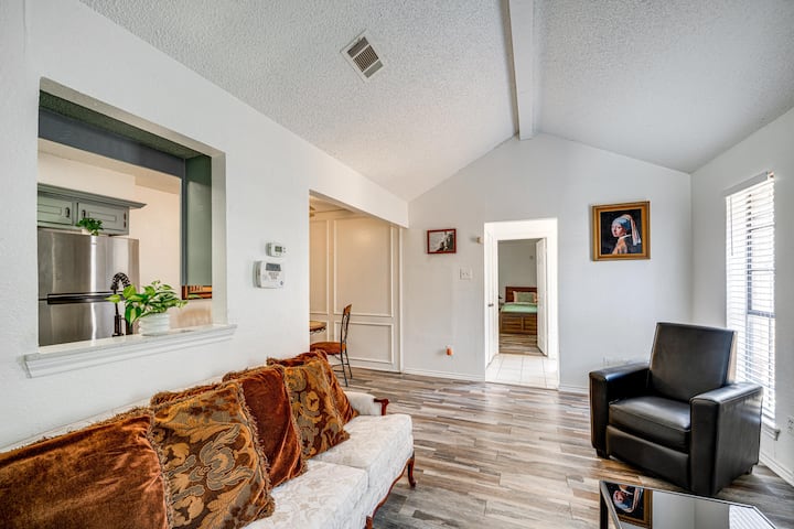 Explore The City W/ Ease! Quiet East Dallas Base - Mesquite, TX