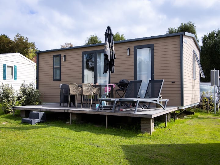 Chalet Dans Un Camping Adapté Aux Enfants - Texel