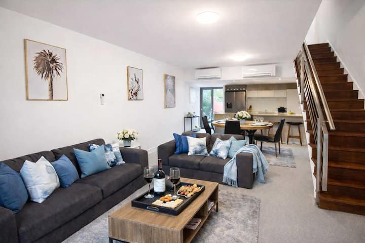 Cbd 2br | Pool, Gym & Walk To Stadium - Townsville