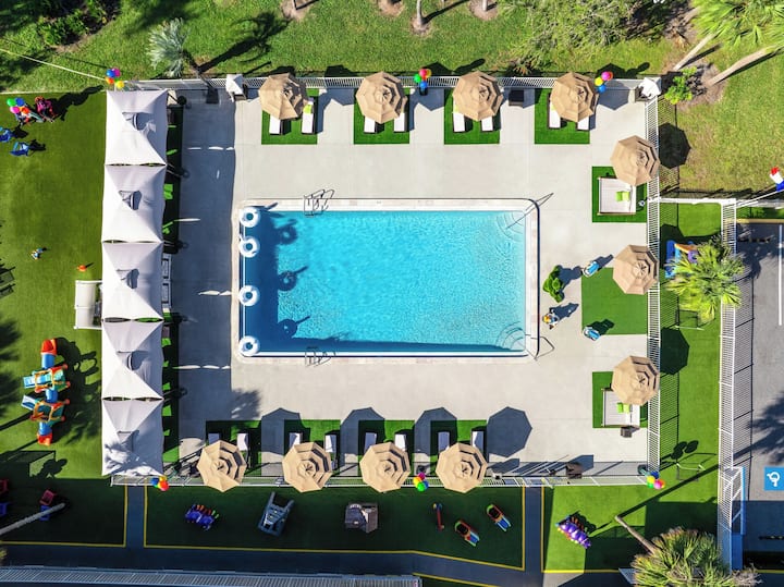 2 Queen Family | Magic Moment | Near Lake Cecile - Florida