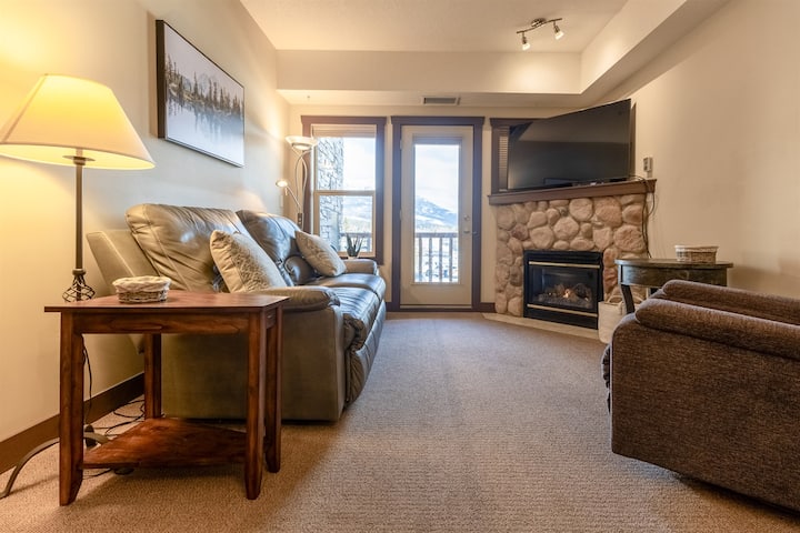2 Bedrooms | Mountain Views L Ac - Fernie