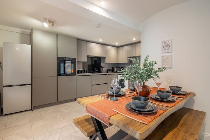 Modern 3 Bed Home - Heart Of Cambridge + Parking - Cambridge