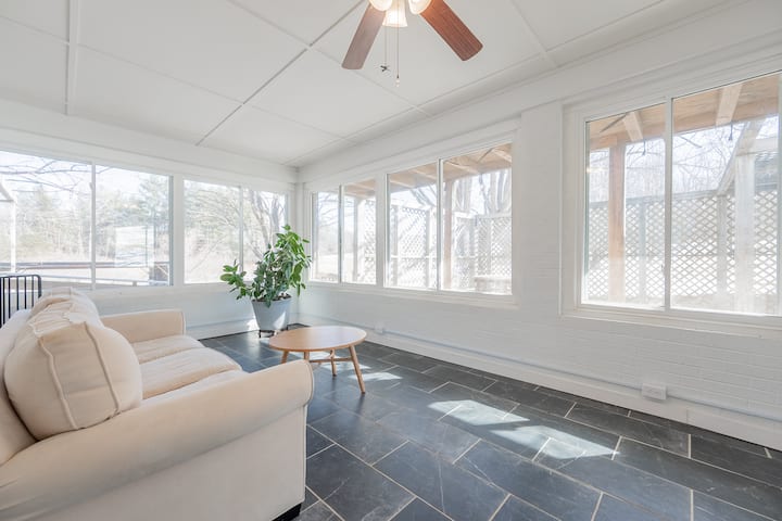 Water Haven Lodge - Floyd, VA