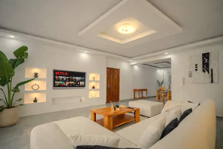 Luxury 3br W/ Pool In Riviera 2 | Wifi Parking - Côte d'Ivoire