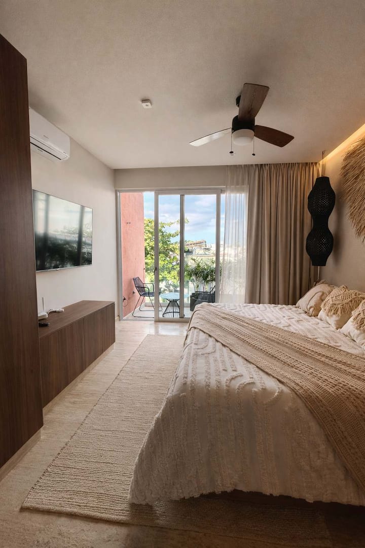 Ocean View Rooftop Pool – Steps To Beach & 5th Ave - Playa del Carmen