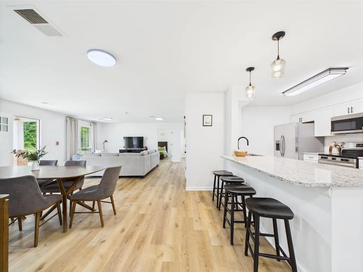 The Ransom Estate: 9br Oasis Near Wfu & Reynolda - Winston-Salem, NC