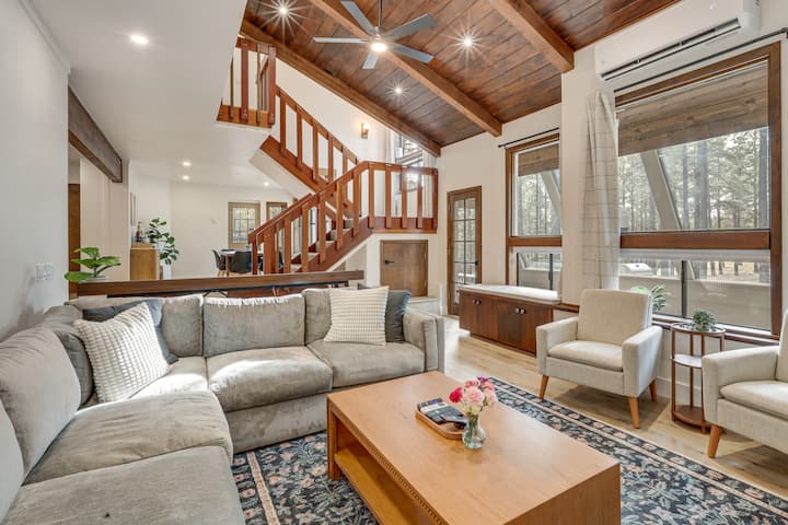 Forest-view Group Getaway, 4 Mi To Dtwn Flagstaff - Flagstaff, AZ