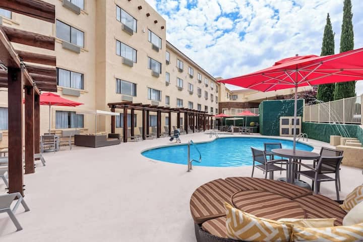 Close To Horseshoe Bend + Free Breakfast & Pool - Page, AZ