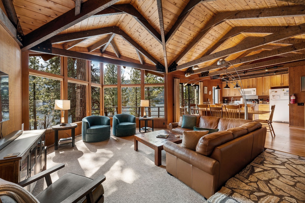 Classic Donner Lakefront Cabin with Amazing Views - Cabins for Rent in ...