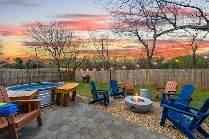 Pool+firepit+gamerm+golf+15 Mins Dt & Airport+w/d - Austin, TX
