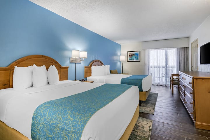 Charming Daytona Haven | Steps From The Shoreline - Daytona Beach, FL
