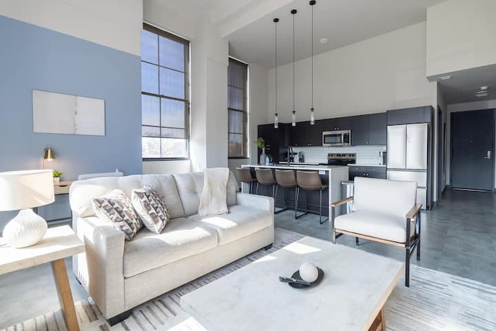 Landing | Modern 2bd, Gym - Hartford, CT