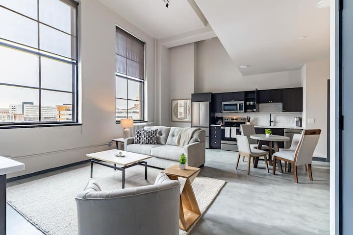 Landing | Chic 1bd, Gym - Hartford, CT