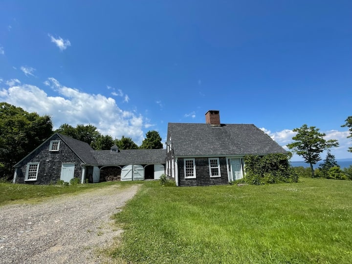 Private Beach! Passamaquoddy Bay Cottage - St. Andrews