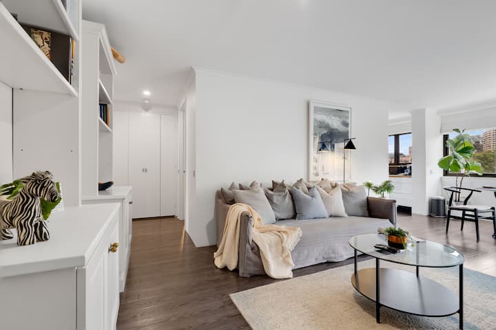 City Fringe Escape – Views Over Hyde Park - Sydney