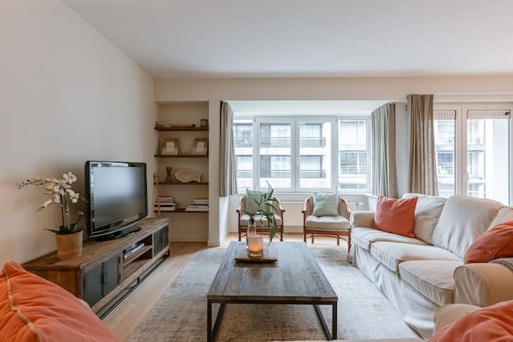 Beach-access Apt W/ Terrace & City Skyline Views - Bruges