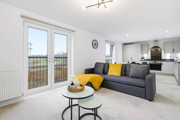 Free Parking|sleeps 6|2 Bedroom|newly Build Home - Glasgow