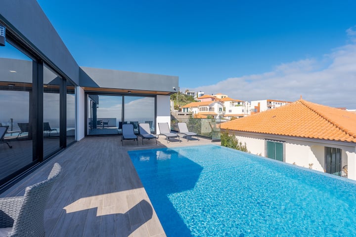 Robbie's Place By Holiday Rental Madeira - Madère