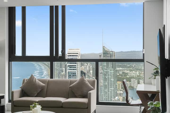 Skyhigh 72 Stories At The Seaside - Surfers Paradise