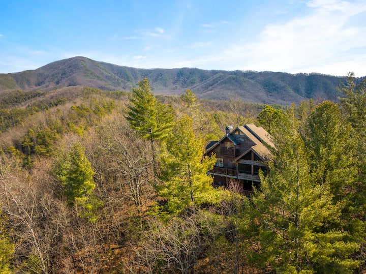 Edge Park Lodge • 4 Ensuites • Stunning Views - Townsend, TN