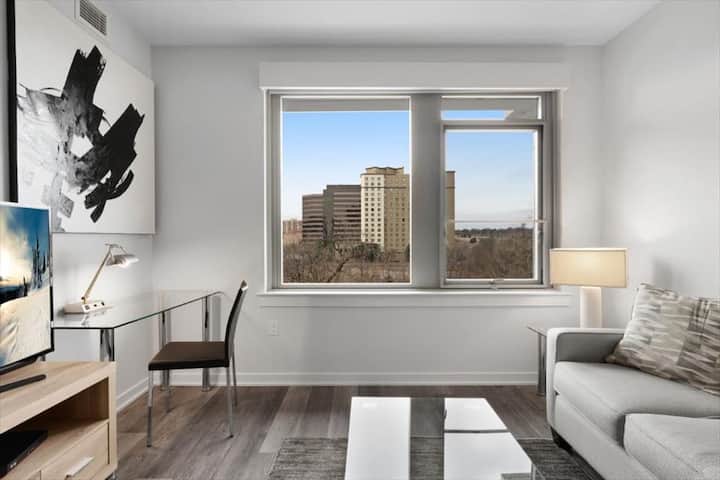 Furnished, Arlington 1br W. Dc Skyline Views - Arlington, VA