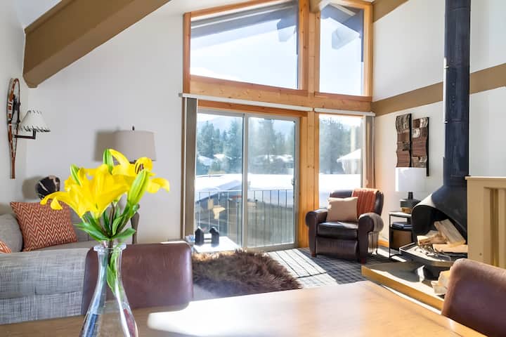 Rustic Chalet With Kitchen Near Sherwin Lakes - Mammoth Lakes, CA