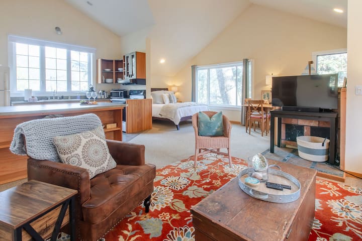 Private Light-filled Studio, Walk To Beach - Cannon Beach, OR