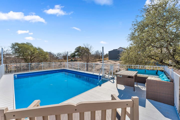 Rustic Retreat - Pool, Fire Pit, & Game Room! - Kingsland, TX