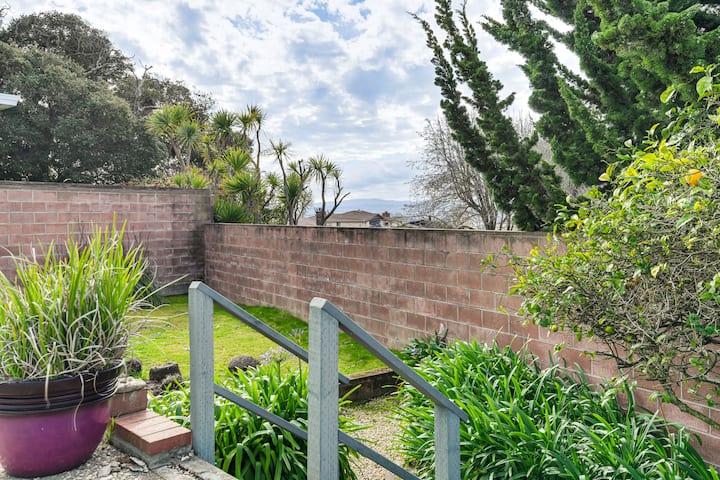 Casa Luna - Mtn Views In South San Francisco! - South San Francisco, CA